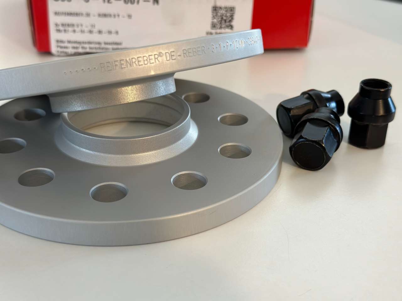 Komplettpakete Distanzscheiben / Reber Reifenhaus & KFZ-Service